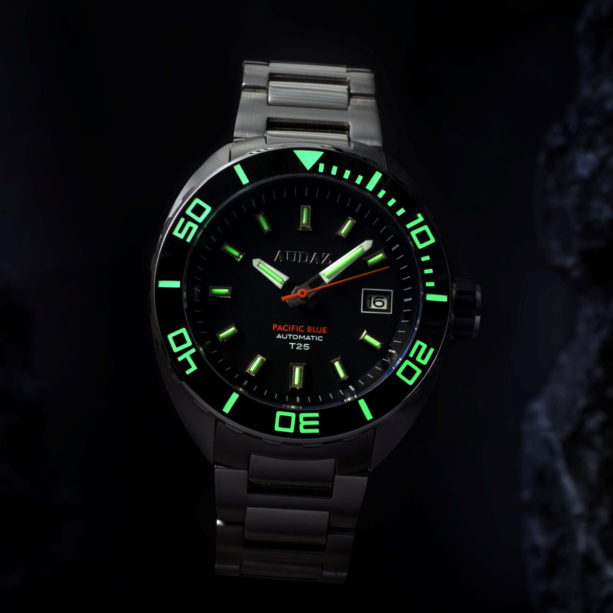 PACIFIC BLUE Tritum Dive Watch I Automatic Movement I Sapphire Crystal ...